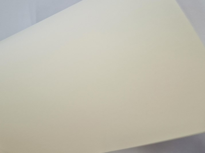 Dekoratyvinis: Popierius Touch Ivory A4 330g